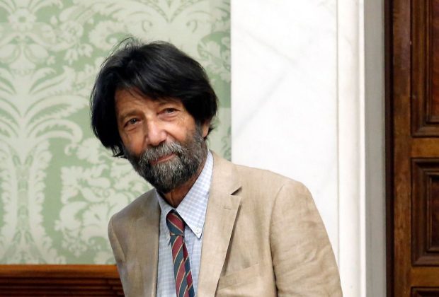 Massimo Cacciari: Un Riflessione sul Filosofo Italiano – Artein Notizie